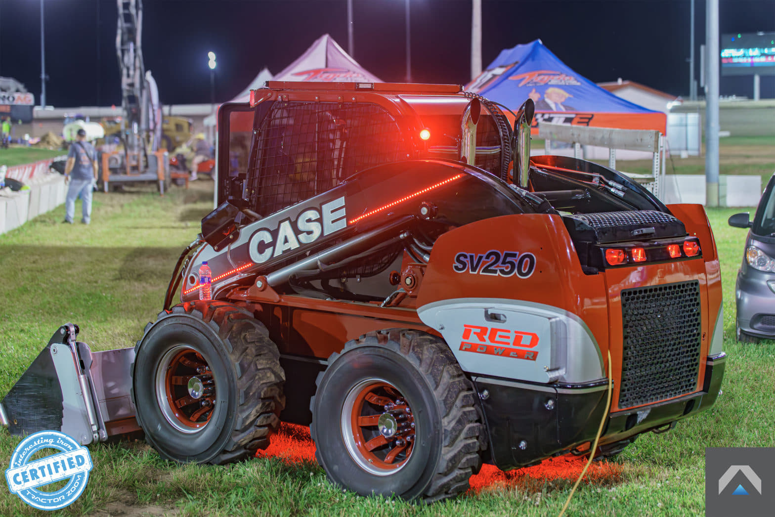 CASE SV250 Red Power Edition