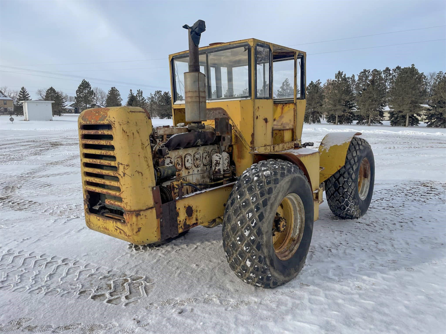 The Minot Monster: Big Bud HN-360 - Tractor Zoom